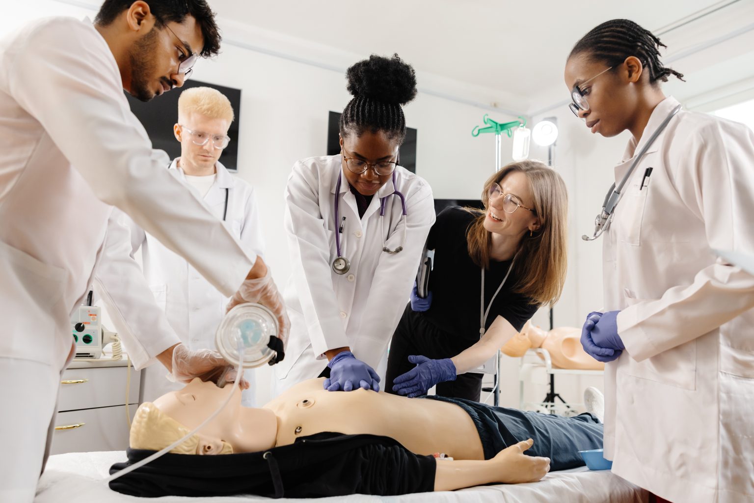 San Diego Group CPR Training for Healthcare Teams